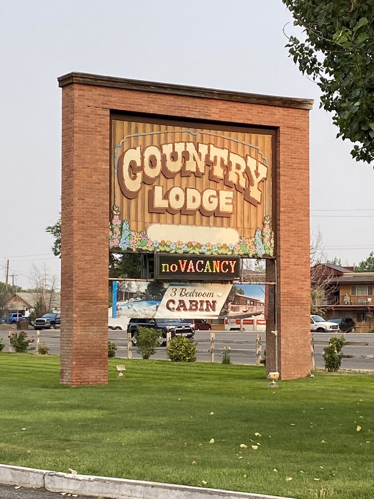 COUNTRY LODGE - Updated July 2025 - 19 Photos & 37 Reviews - 1624 E ...