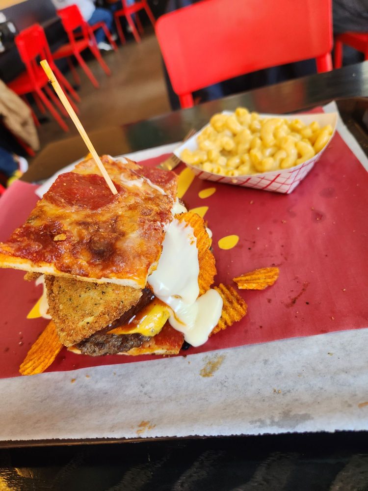 HI-POINTE DRIVE-IN - Updated October 2025 - 217 Photos & 219 Reviews ...