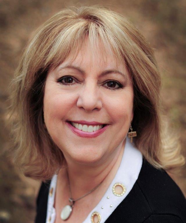 JOANNE JO BARRAGAN - COLDWELL BANKER REALTY - Updated May 2024 - 900 ...