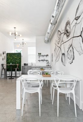 NALA - Updated April 2025 - 37 Photos - 3356 N Karlov Ave, Chicago ...
