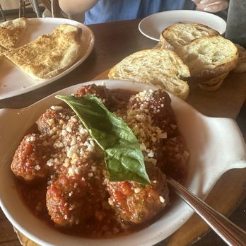 TAVERNA - Updated February 2025 - 681 Photos & 619 Reviews - 3312 Knox ...