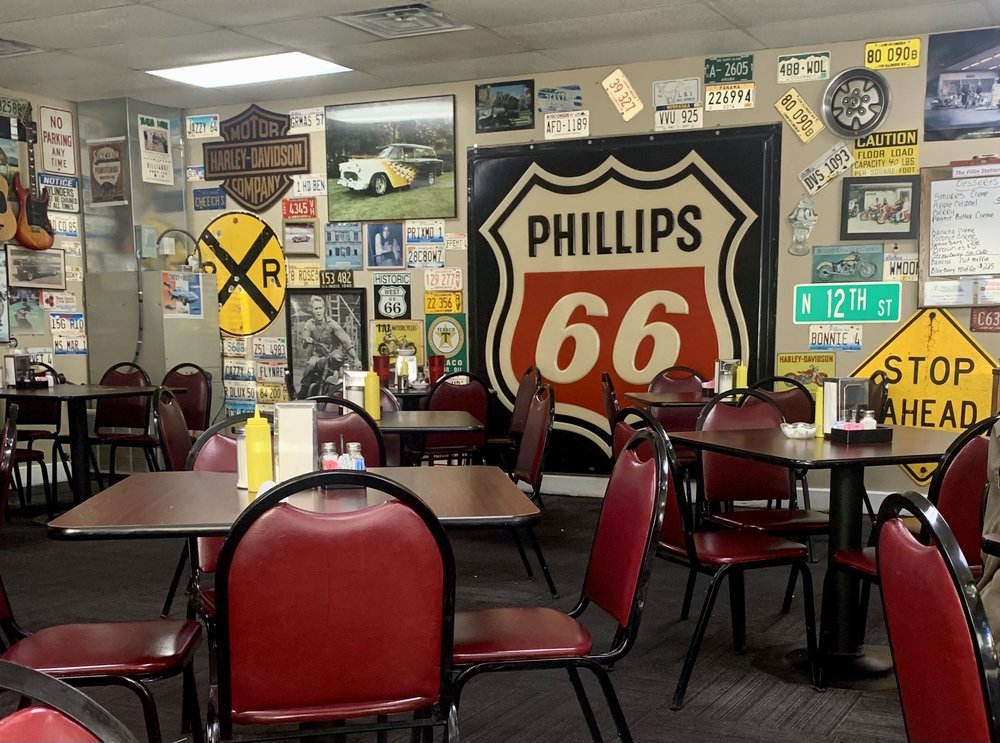 FILLIN STATION - 23 Photos & 17 Reviews - 2400 Washington Rd ...