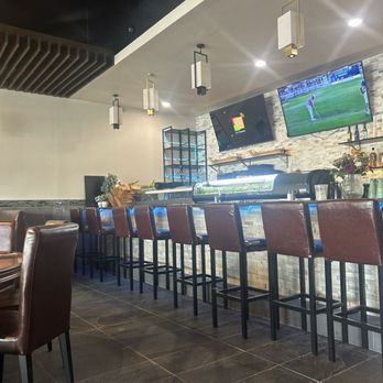 CHEF LINS ASIAN BISTRO - Updated December 2025 - 80 Photos & 27 Reviews ...