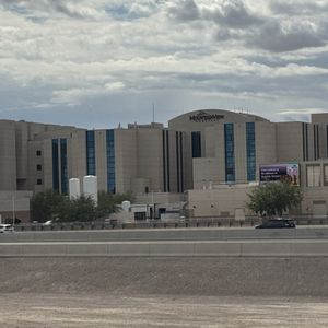 VALLEY VIEW SURGERY CENTER - Updated December 2025 - 15 Photos & 127 ...