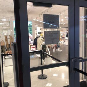 OUTLETS AT THE DELLS - 64 Photos & 37 Reviews - 210 N Gasser Rd ...