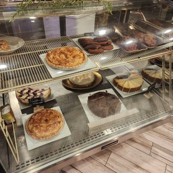 THE WINDMILL - Updated July 2024 - 121 Photos & 218 Reviews - 1167 ...