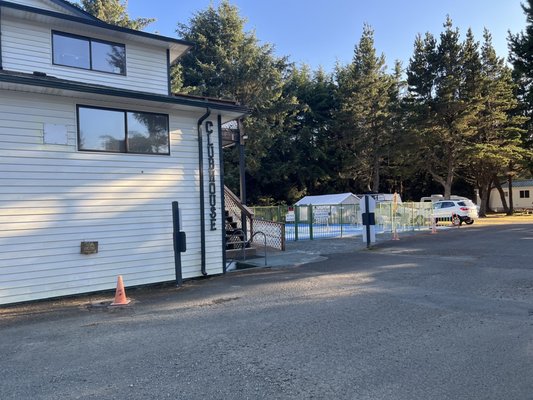 PACIFIC HOLIDAY RV RESORT - Updated December 2025 - 18 Photos & 36 ...