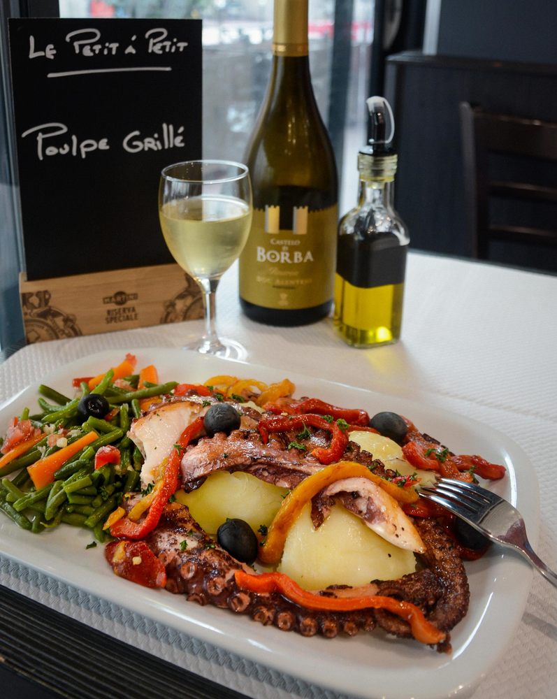 LE PETIT À PETIT - Updated April 2024 - 15 Photos - 61 rue Louis ...