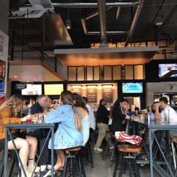 THE EIGHT BAR - Updated October 2025 - 201 Photos & 91 Reviews - 788 S ...