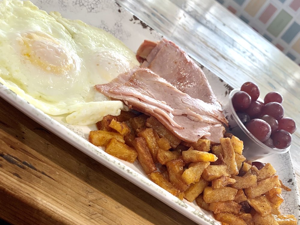 LISA’S CAFÉ & BAKERY - Updated December 2025 - 95 Photos & 155 Reviews ...