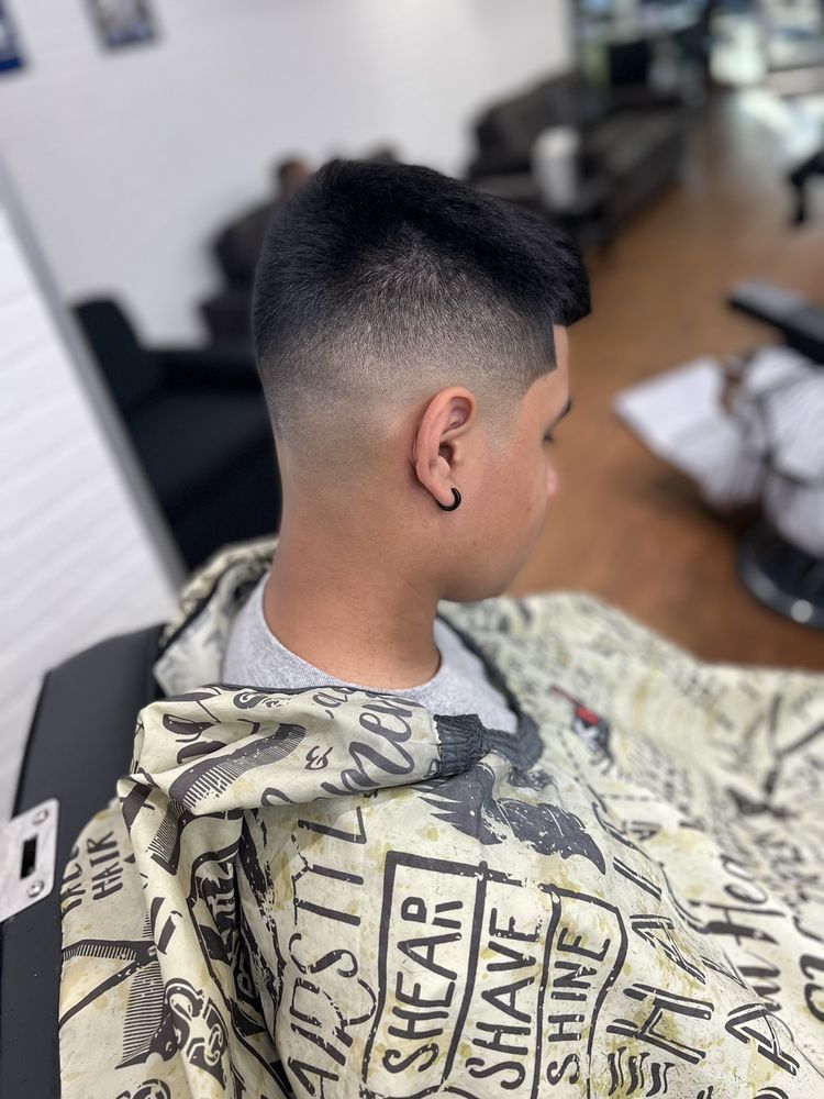 MASTER BARBERS - Updated August 2025 - 19 Photos - 767 W Blaine St ...