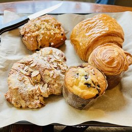 ESTELLE BAKERY & PÂTISSERIE - Updated July 2025 - 1929 Photos & 871 ...