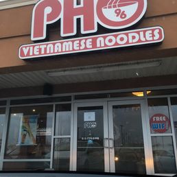 PHO 96 - Updated October 2025 - 190 Photos & 221 Reviews - 7844 ...