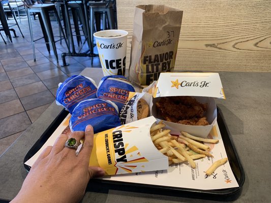 CARL’S JR - 80 Photos & 95 Reviews - 1200 N Harbor Blvd, Anaheim ...