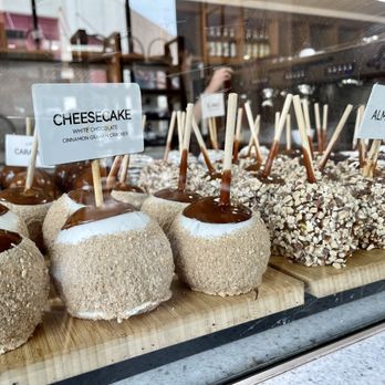 TEMPTATIONS CHOCOLATE CAFE - Updated June 2024 - 16 Photos & 17 Reviews ...