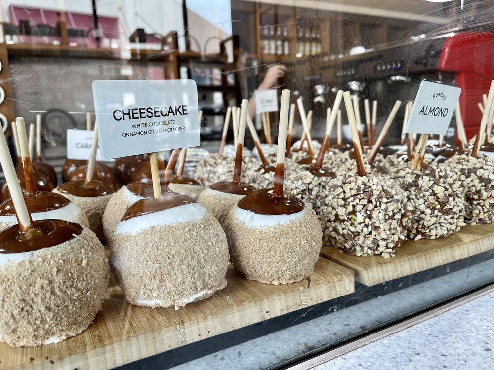 TEMPTATIONS CHOCOLATE CAFE - Updated September 2025 - 31 Photos & 35 ...