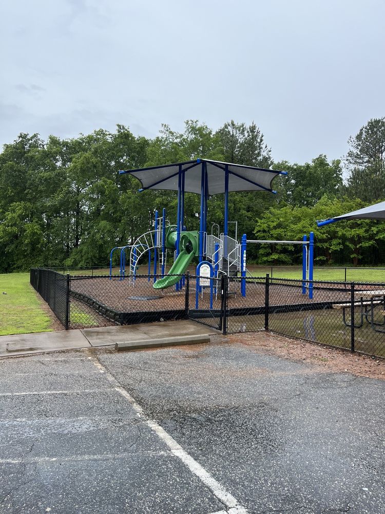 CHESNEE PARK AND COMMUNITY CENTER - 302 E Manning St, Chesnee, South ...