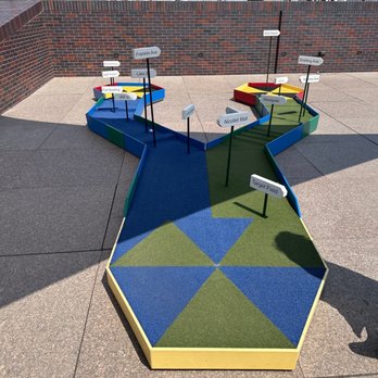 SKYLINE MINI GOLF - Updated December 2025 - 27 Photos - 725 Vineland Pl ...