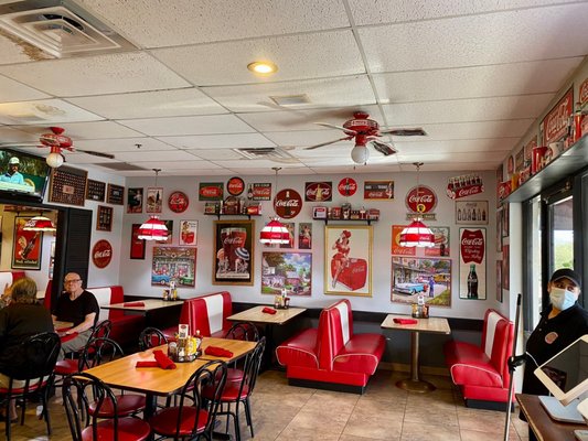 PHIL’S FILLING STATION GRILL - Updated May 2026 - 148 Photos & 255 ...