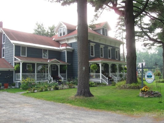 MOOSE RIVER HOUSE - Updated October 2025 - 124 Birch St, Thendara, New ...