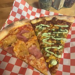 LOOSIES PIZZA - Updated April 2025 - 164 Photos & 200 Reviews - 300 E ...