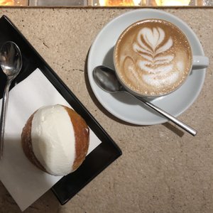 ROSCIOLI CAFFÉ PASTICCERIA - 103 Photos & 52 Reviews - Cafes - Piazza ...