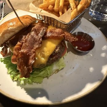 MAKERS UNION - Updated December 2025 - 715 Photos & 450 Reviews - 1812 ...