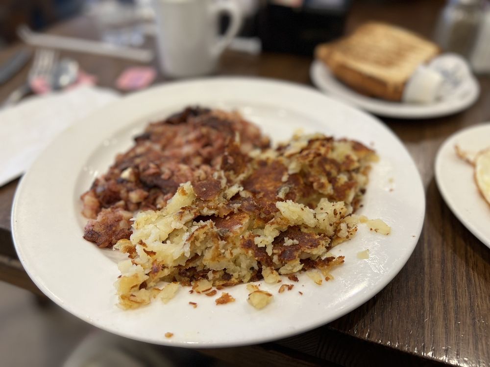 SANDER’S RESTAURANT - Updated January 2026 - 243 Photos & 290 Reviews ...