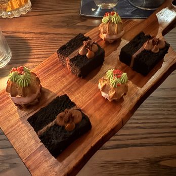 PERSEID - Updated May 2025 - 104 Photos & 25 Reviews - 4110 Loretto Dr ...