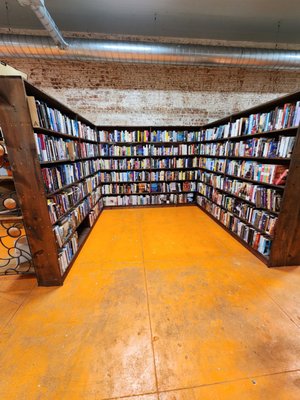 PERSNICKETY BOOKS - Updated October 2025 - 61 Photos & 16 Reviews - 703 ...