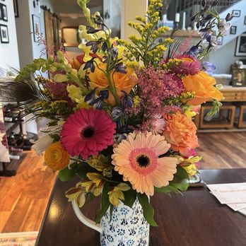 RED BARN FLOWERS AND DESIGN - Updated September 2025 - 63 Photos - 8990 ...