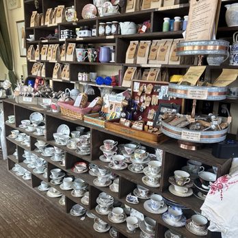 LOVEY’S TEA SHOPPE - Updated October 2025 - 712 Photos & 332 Reviews ...