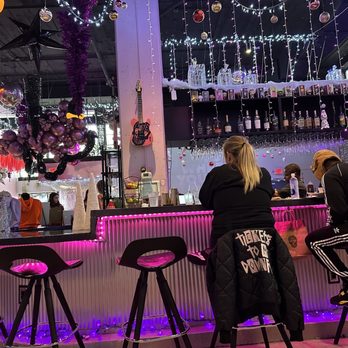 27 CLUB COFFEE - Updated December 2024 - 780 Photos & 271 Reviews ...