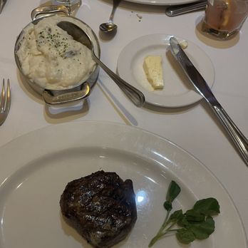THE CAPITAL GRILLE - Updated December 2025 - 1020 Photos & 1017 Reviews ...
