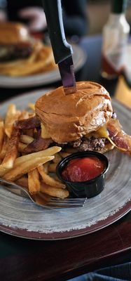 BOOKMAKERS BURGERS BOURBON BREWS - Updated October 2025 - 173 Photos ...