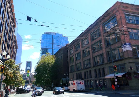 COURT IN THE SQUARE - Updated January 2026 - 10 Photos - 401 2nd Ave S ...