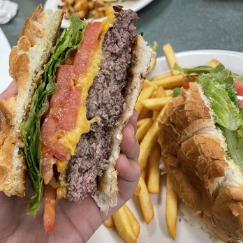 BEANTOWN DINER - Updated June 2025 - 57 Photos & 100 Reviews - 593 ...