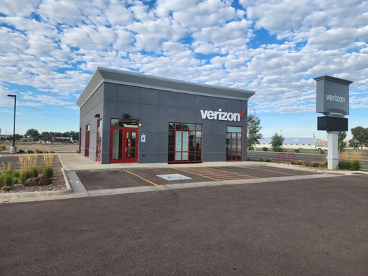 VERIZON AUTHORIZED RETAILER - CELLULAR PLUS - 701 3rd St NW, Great ...