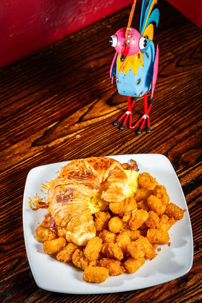 ROOSTER’S BREAKFAST AND MIMOSAS - Updated January 2026 - 794 Photos ...