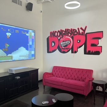 OUTCAST DOUGHNUTS - Updated May 2024 - 140 Photos & 94 Reviews - 104 W ...