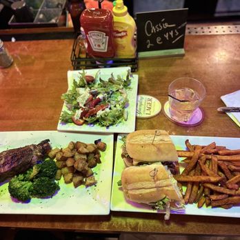 5 POINTS GRILL & PUB - Updated October 2025 - 10 Photos & 12 Reviews ...