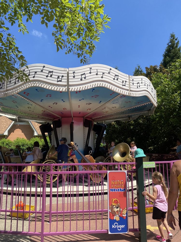 MUSICAL CAROUSEL - 10 Photos - 937 Phillips Ln, Louisville, Kentucky ...