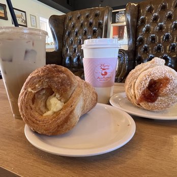 FLYING ROADRUNNER BAKERY - 157 Photos & 45 Reviews - 303 Romero St NW ...