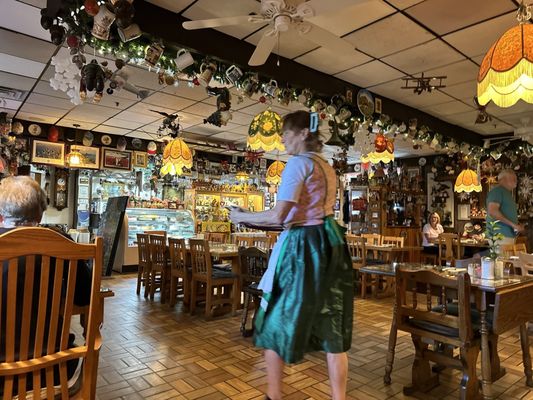 SEBASTIAN’S SCHNITZELHAUS - Updated October 2025 - 353 Photos & 379 ...