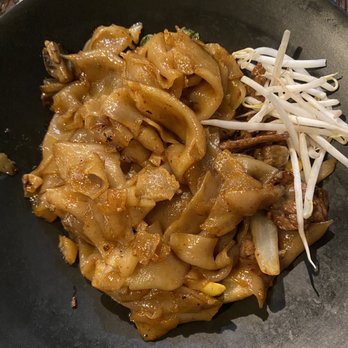 NAA MO THAI RESTAURANT - Updated August 2025 - 93 Photos & 136 Reviews ...