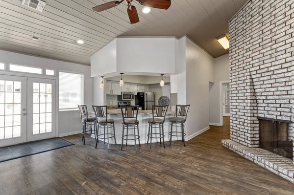 THE TEAGAN - 15 Photos - 12821 Stratford Dr, Oklahoma City, Oklahoma - Yelp