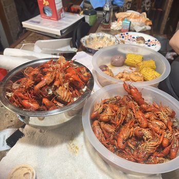 CRAWFISH HIDEAWAY - Updated January 2026 - 6538 Hwy 321, Dayton, Texas ...