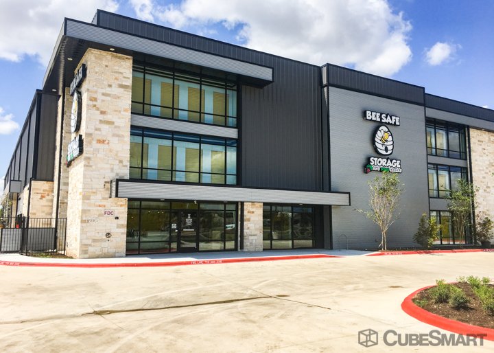 BEE SAFE STORAGE - 29 Photos - Pflugerville, Texas - Self Storage ...