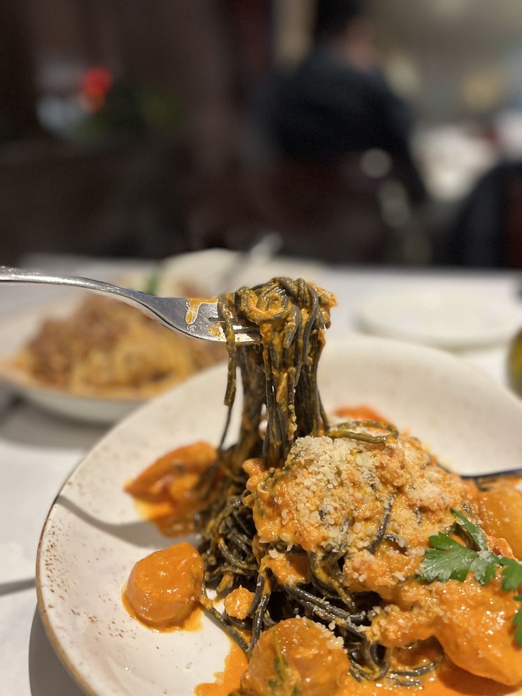 VOLARE RISTORANTE ITALIANO - 1865 Photos & 2666 Reviews - 201 E Grand ...