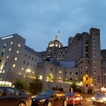 UPMC PRESBYTERIAN CAFETERIA - Updated December 2025 - 41 Photos & 13 ...